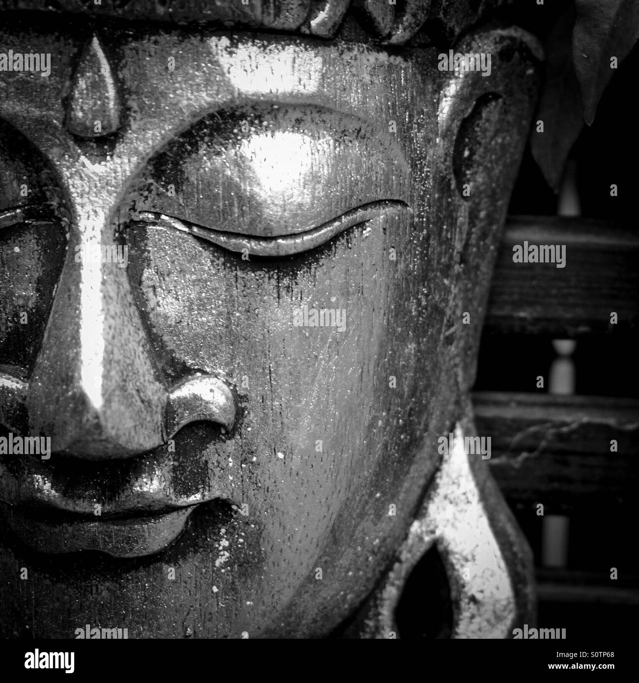 Silver buddha hi-res stock photography and images - Alamy