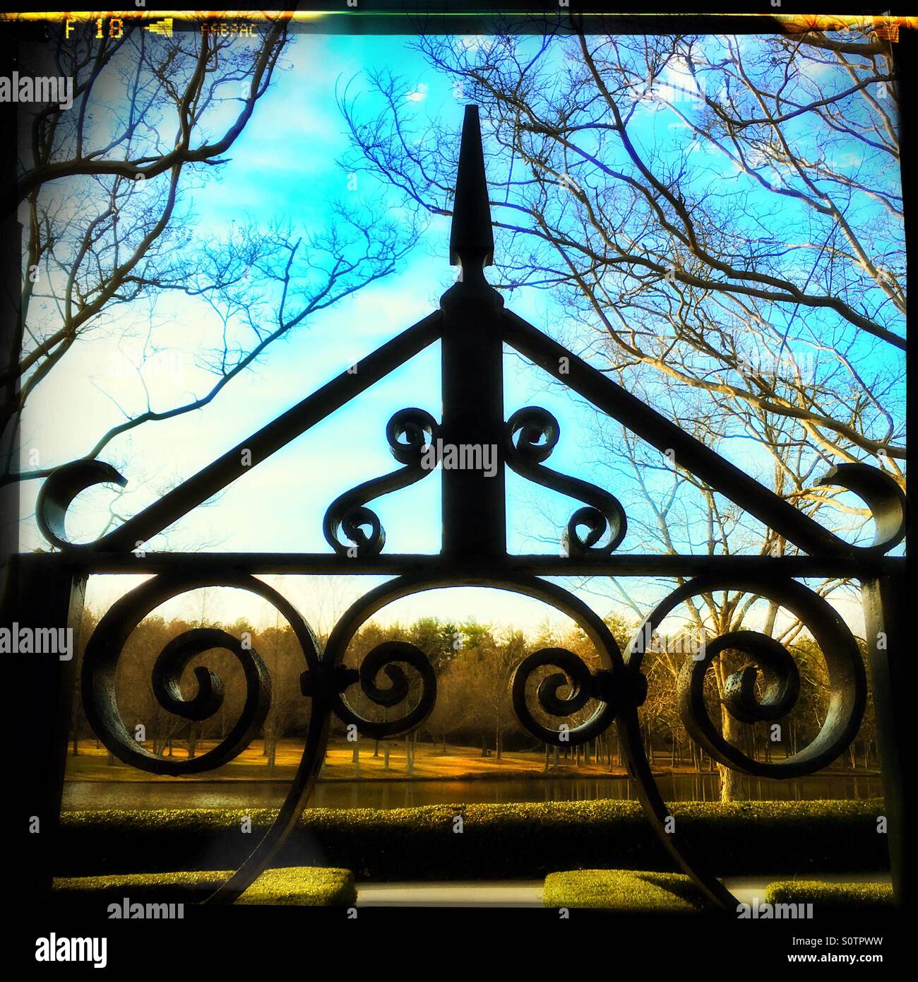 Gate scroll hi-res stock photography and images - Alamy