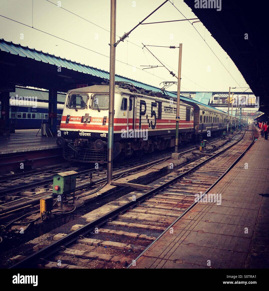 New delhi railway station hi-res stock photography and images - Alamy