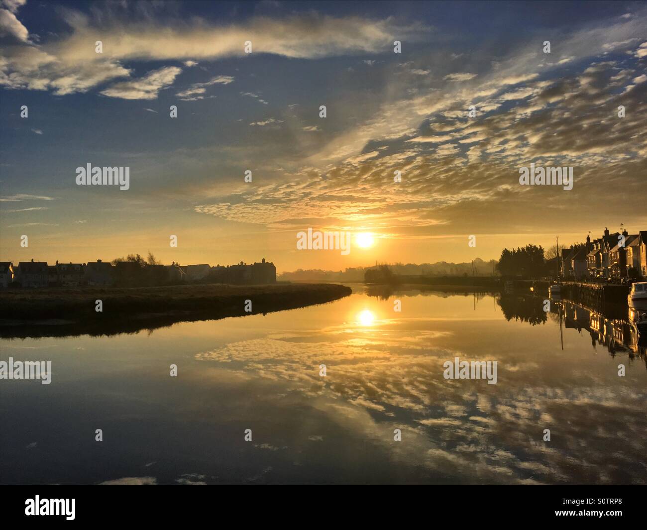 Rowhedge hi-res stock photography and images - Alamy