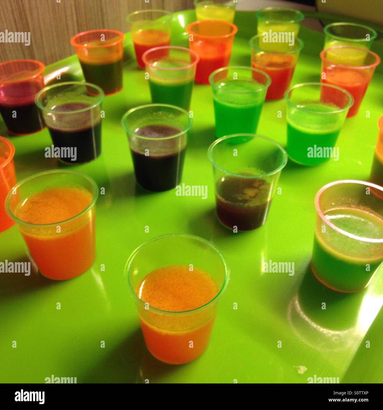 Colour shots hi-res stock photography and images - Alamy