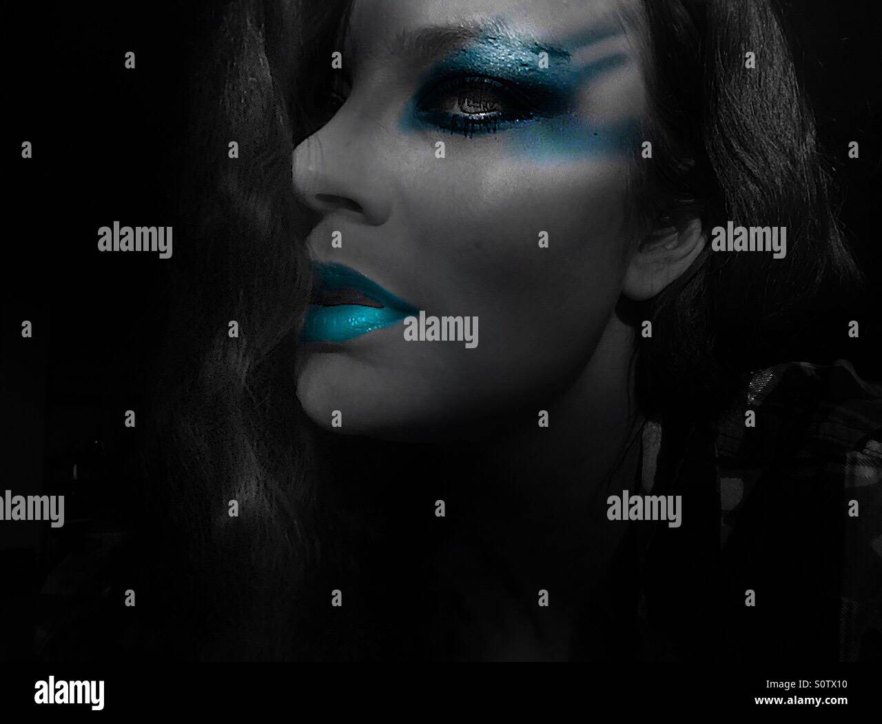 Dark portraits hi-res stock photography and images - Alamy