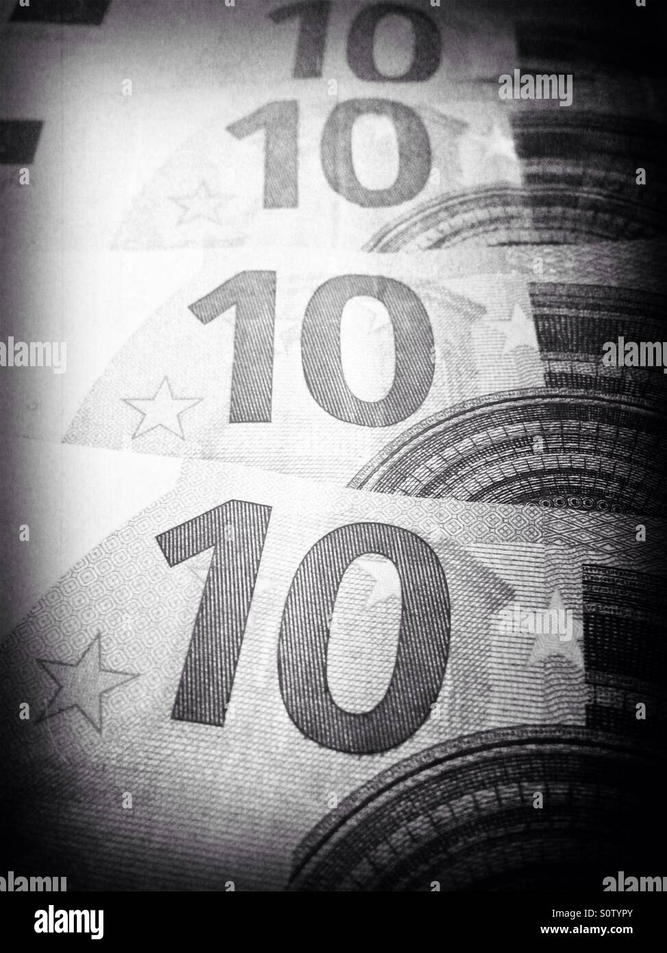 Four 10 ten euro bills in black and white: forty euro Stock Photo - Alamy