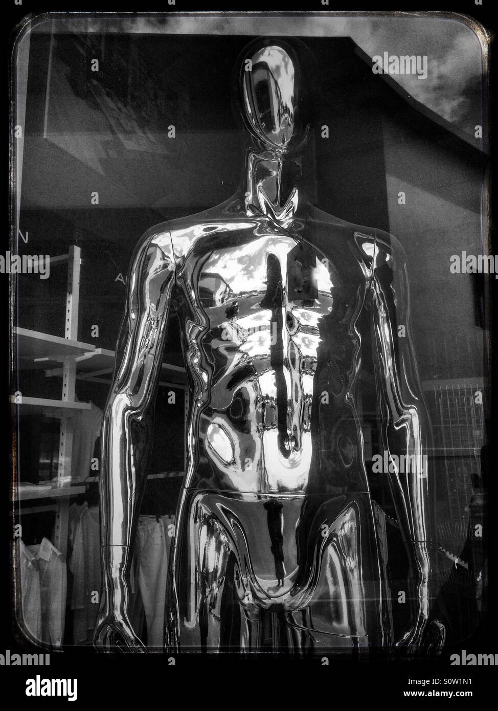 Silver mannequin hi-res stock photography and images - Alamy