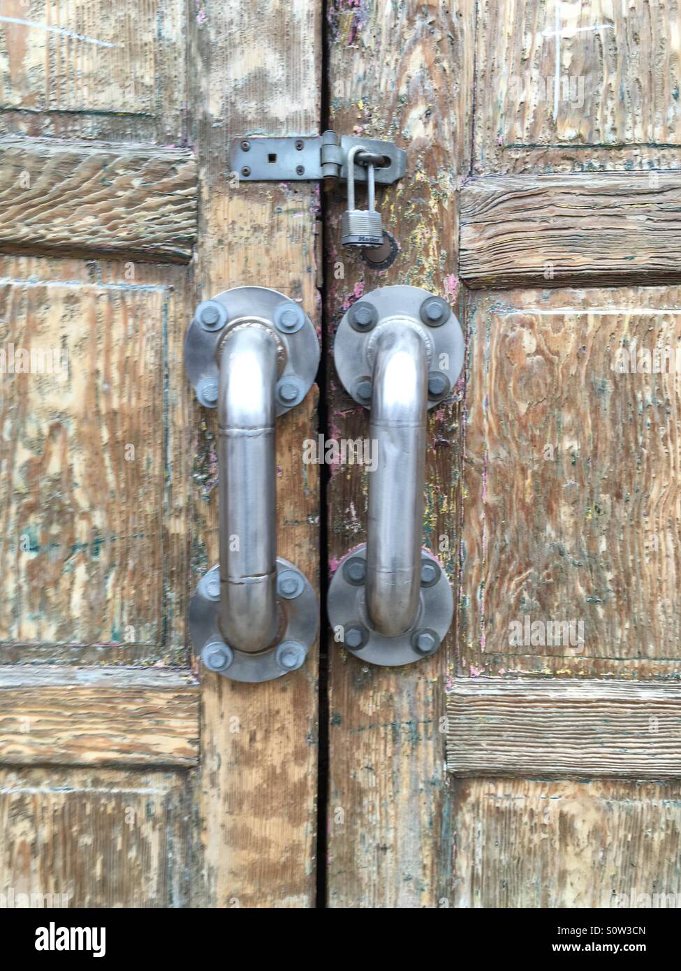 Locked door hi-res stock photography and images - Alamy