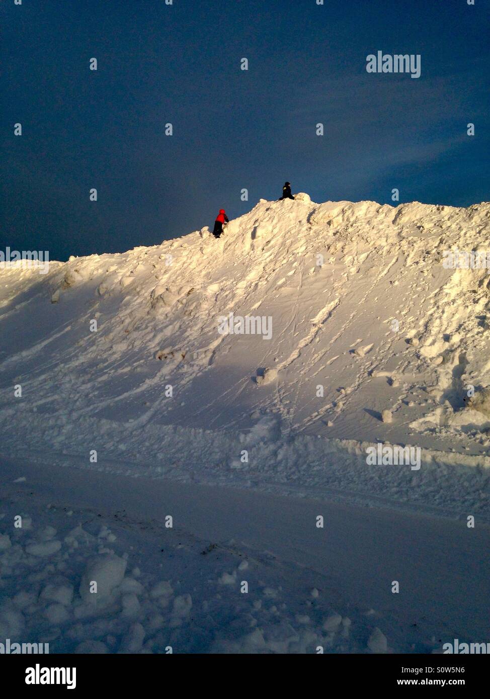 Mound of snow hi-res stock photography and images - Alamy