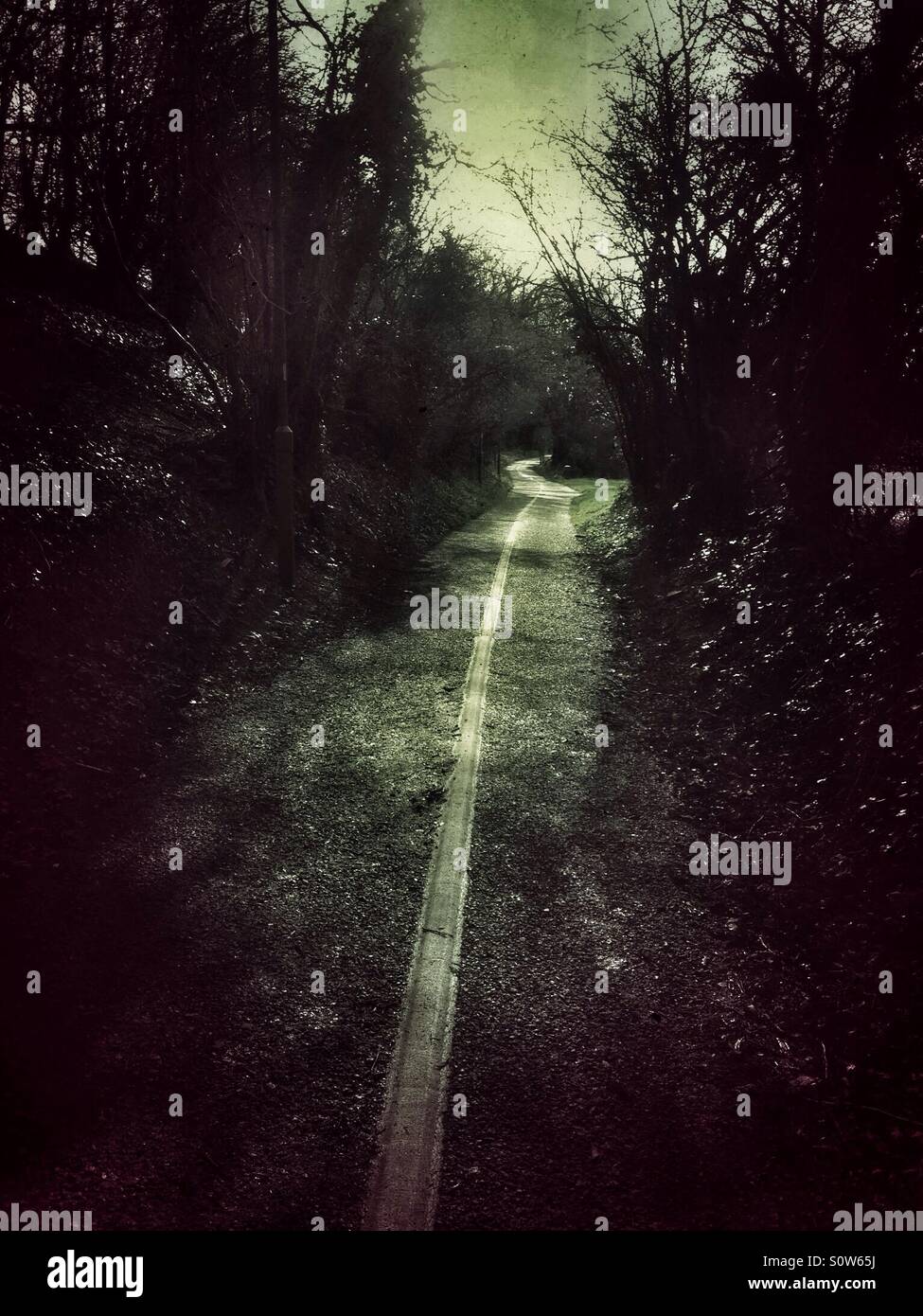 Split path hi-res stock photography and images - Alamy