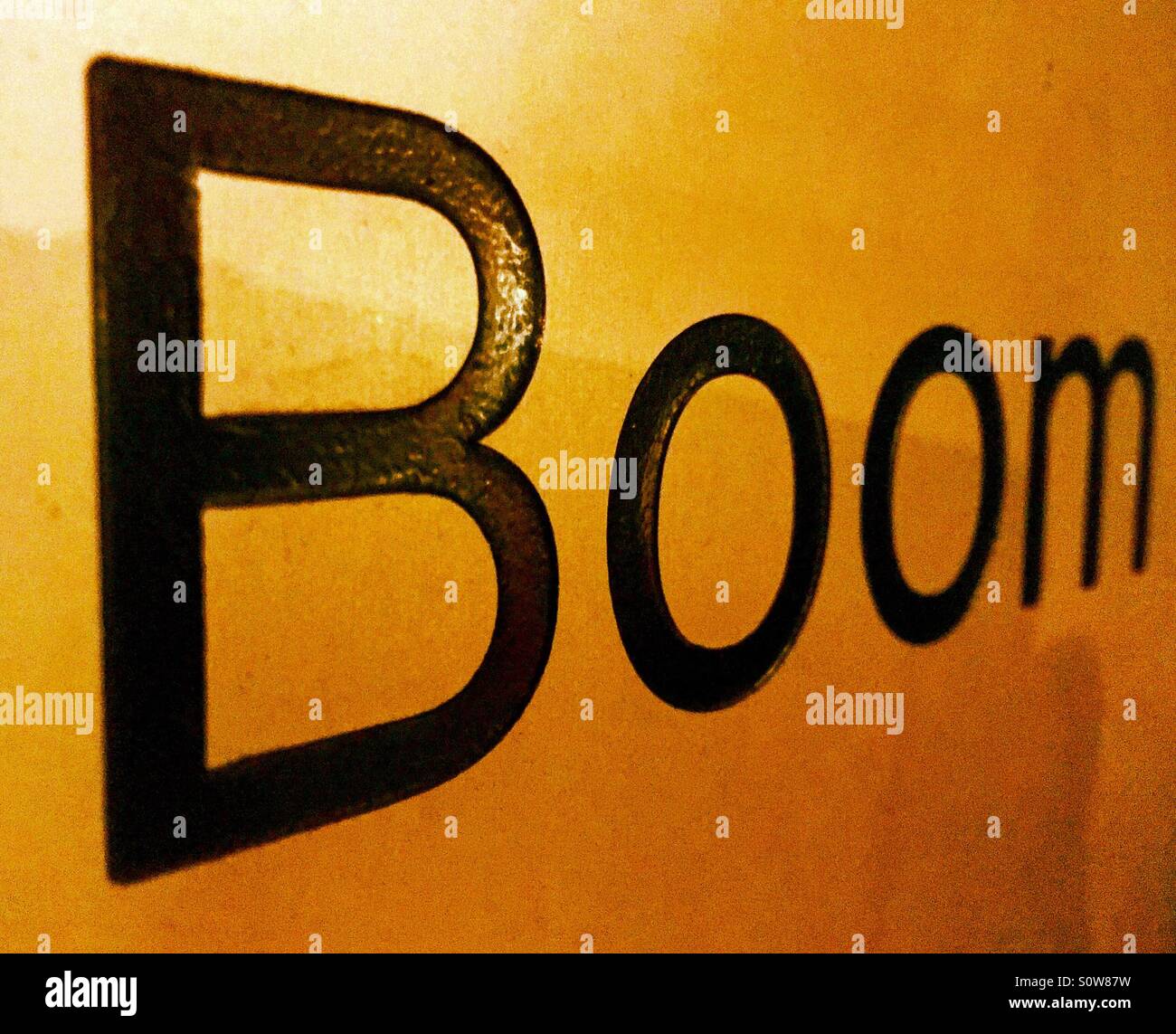 Bomb boom hi-res stock photography and images - Alamy