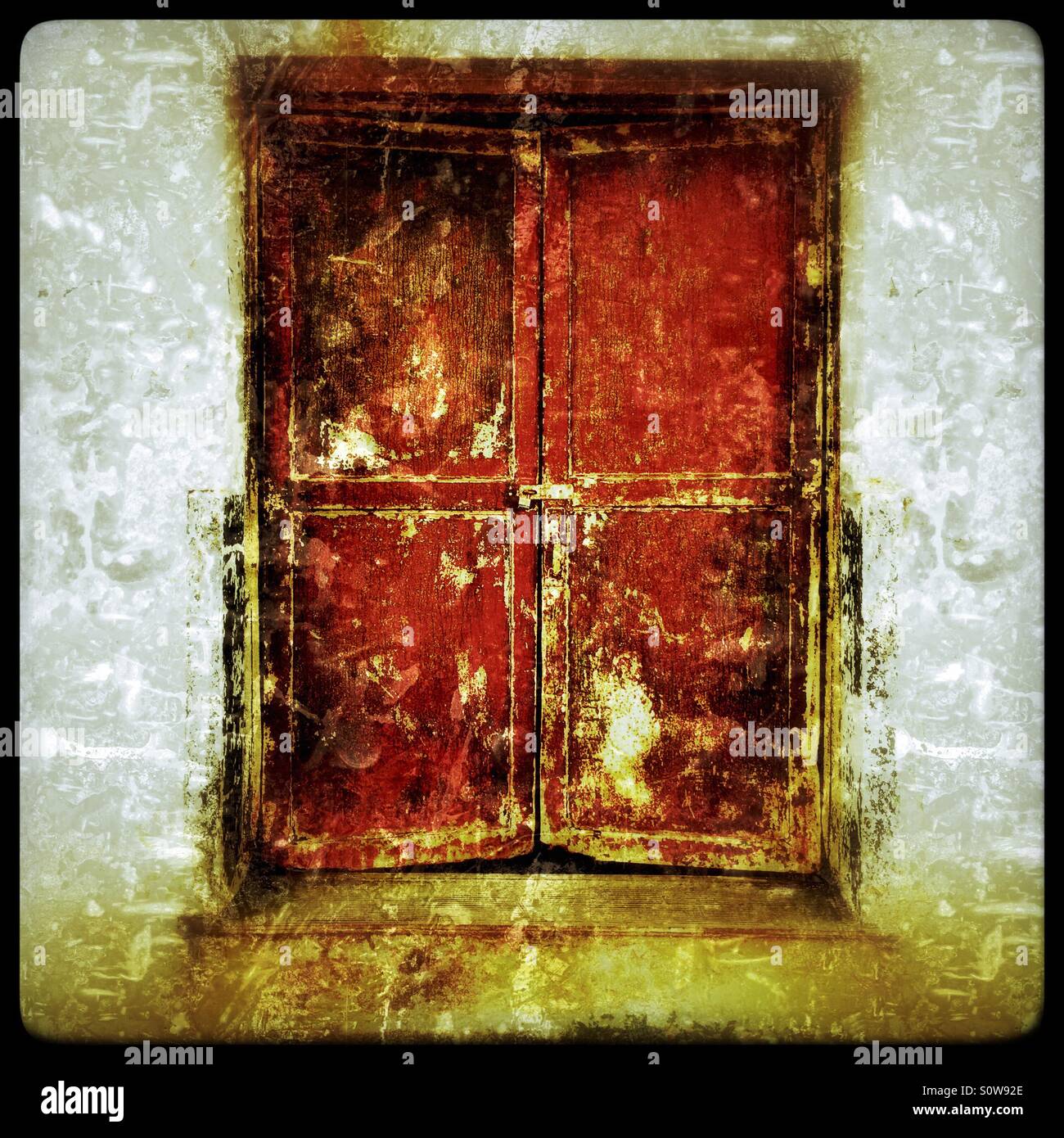 Old red door Stock Photo - Alamy