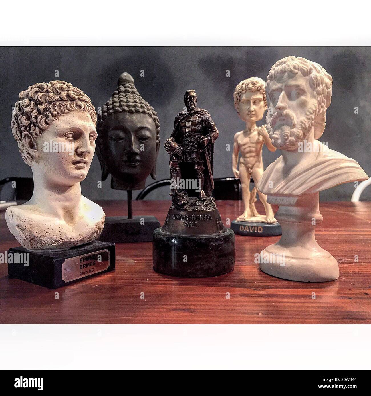 Gods sculptures hi-res stock photography and images - Alamy