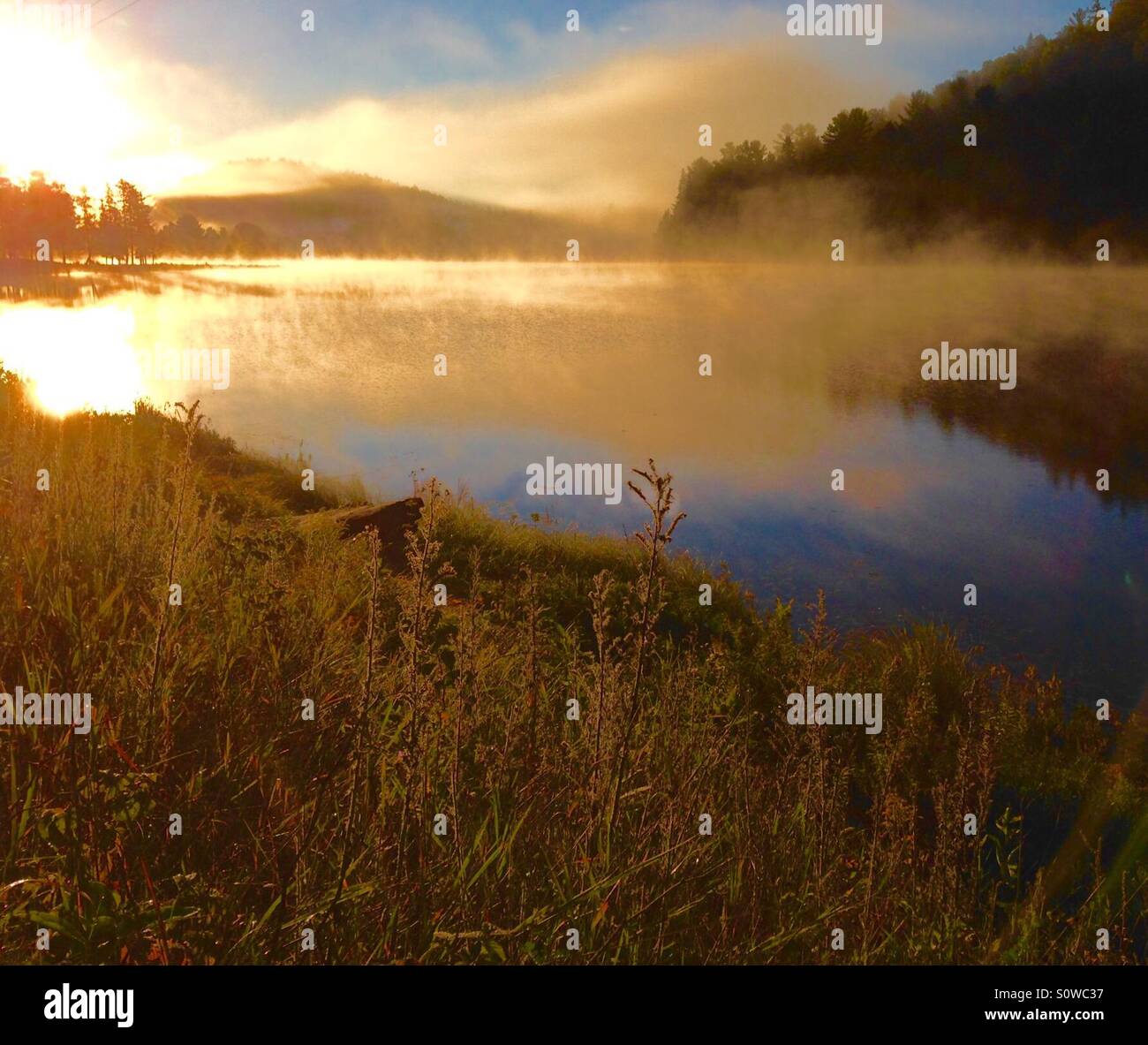 Sunrise morning show hi-res stock photography and images - Alamy