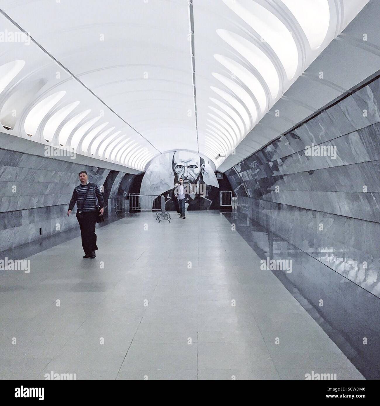 The tunnel to Moscow metro station Stock Photo - Alamy