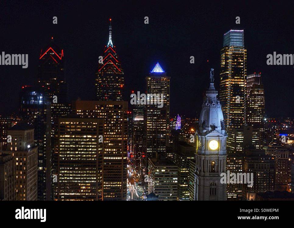 Philadelphia skyline at night Stock Photo - Alamy