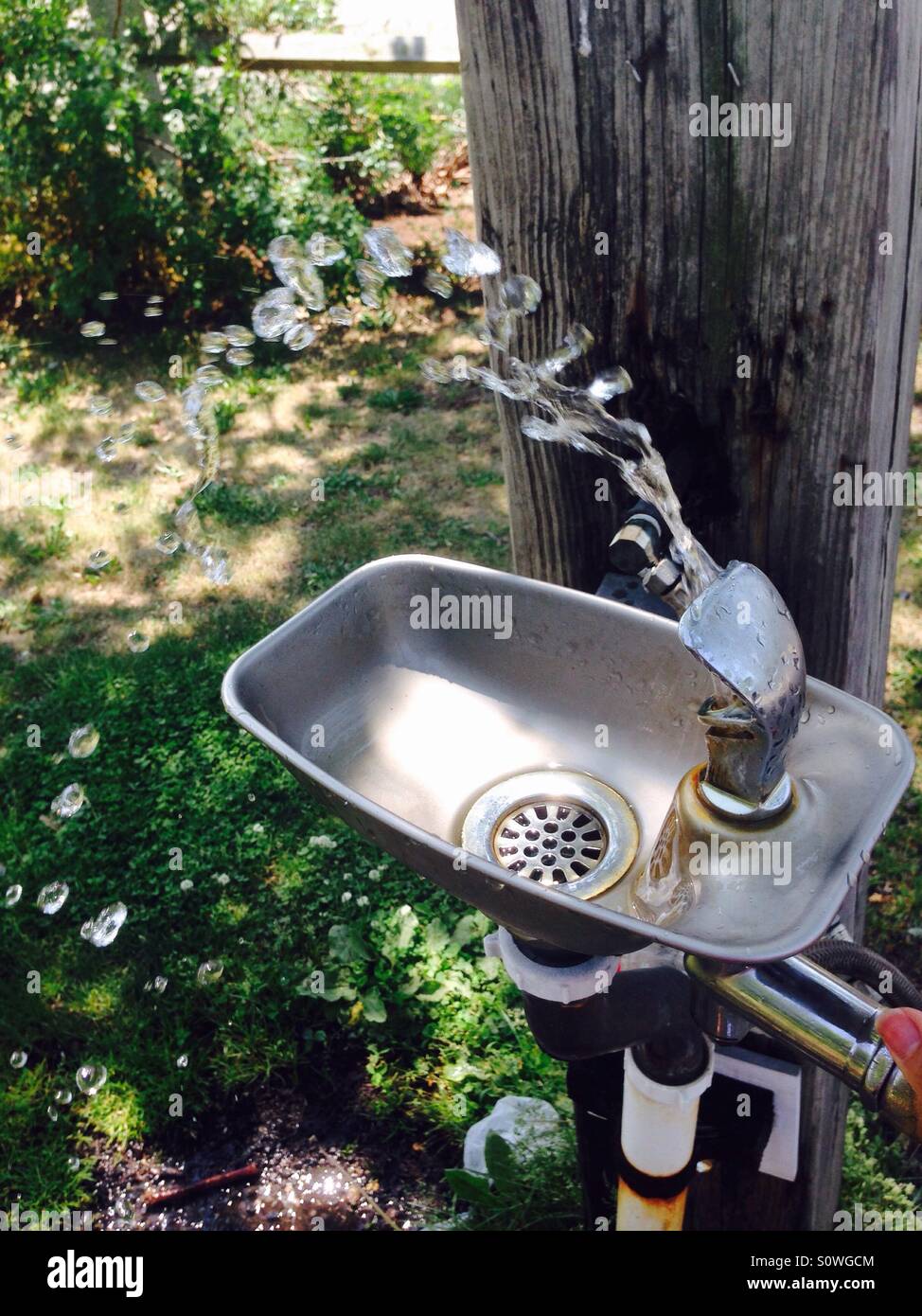 Refreshing fountain hi-res stock photography and images - Alamy