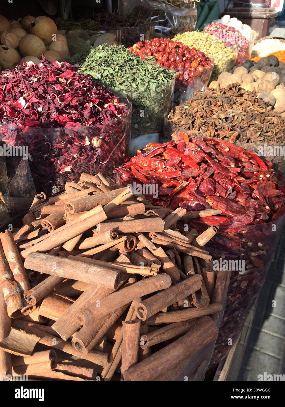 Souk food uae hi-res stock photography and images - Alamy