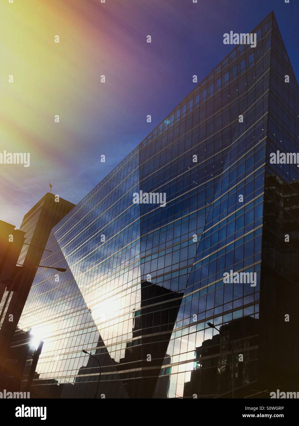 Modern building in London with the sun shining on it Stock Photo - Alamy