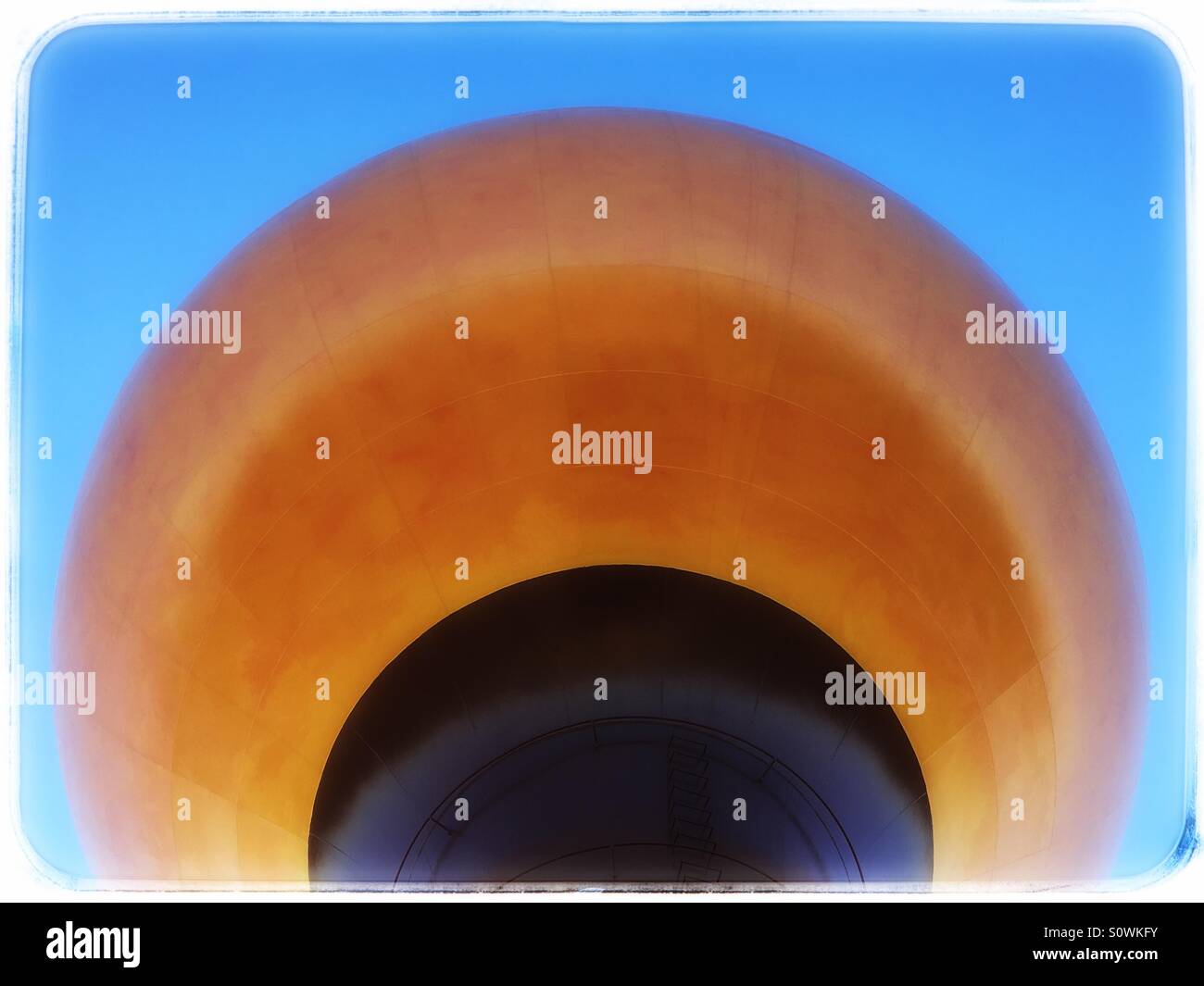 Peach bottom hi-res stock photography and images - Alamy