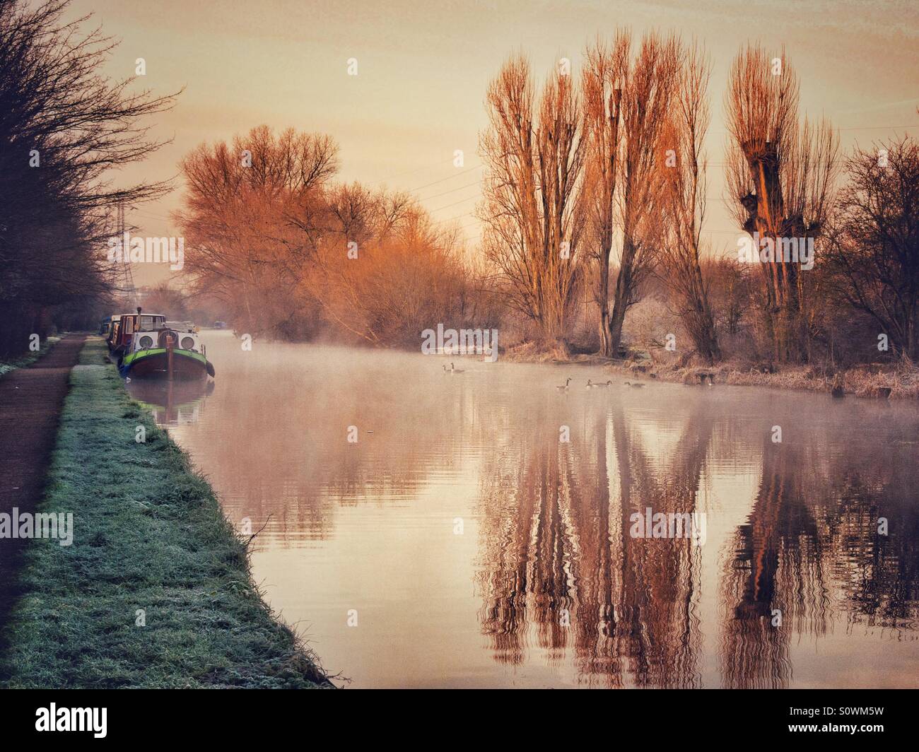 The river lee navigation in Tottenham, London on a cold, crisp winters ...