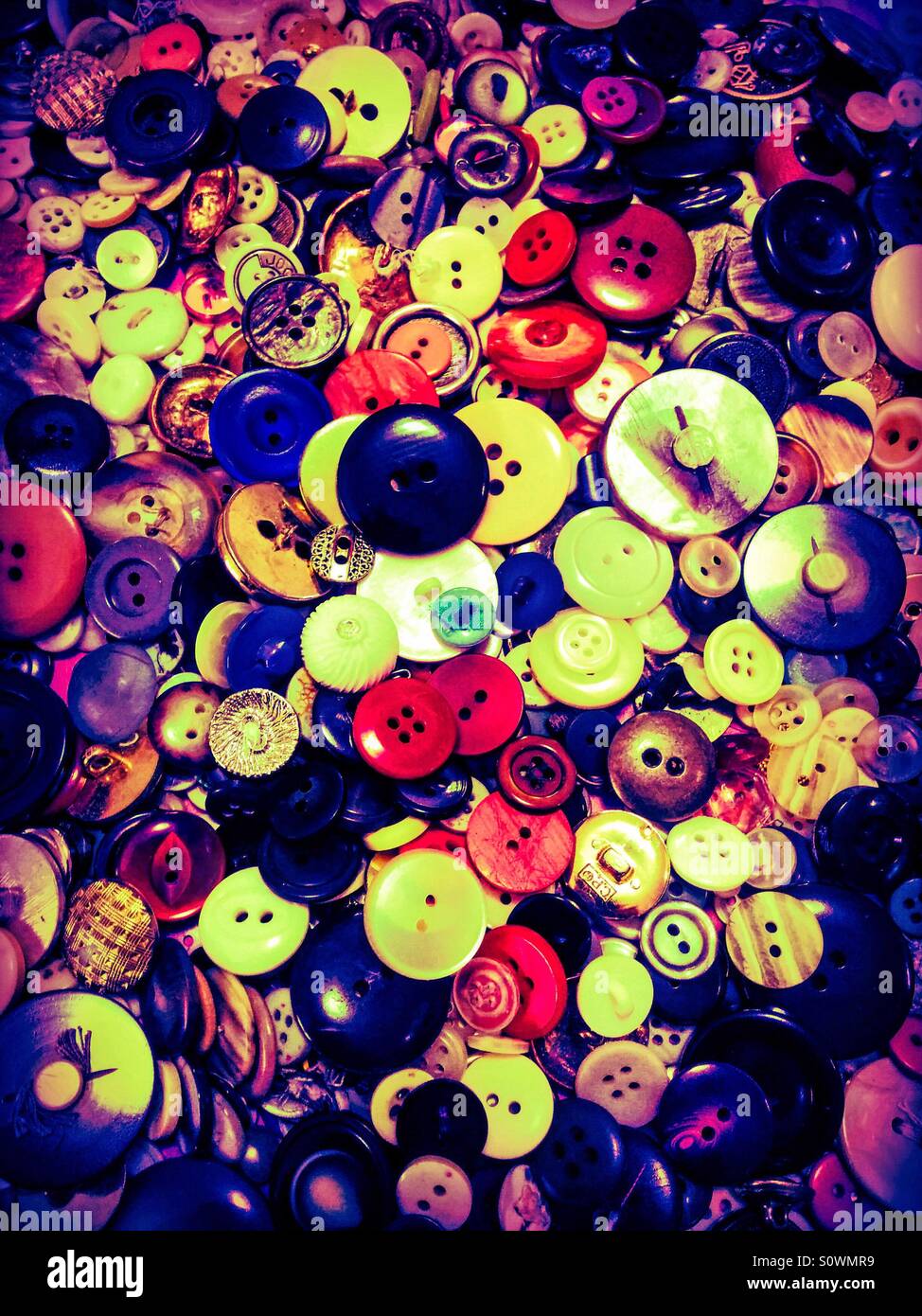 Different shapes of buttons hi-res stock photography and images - Alamy