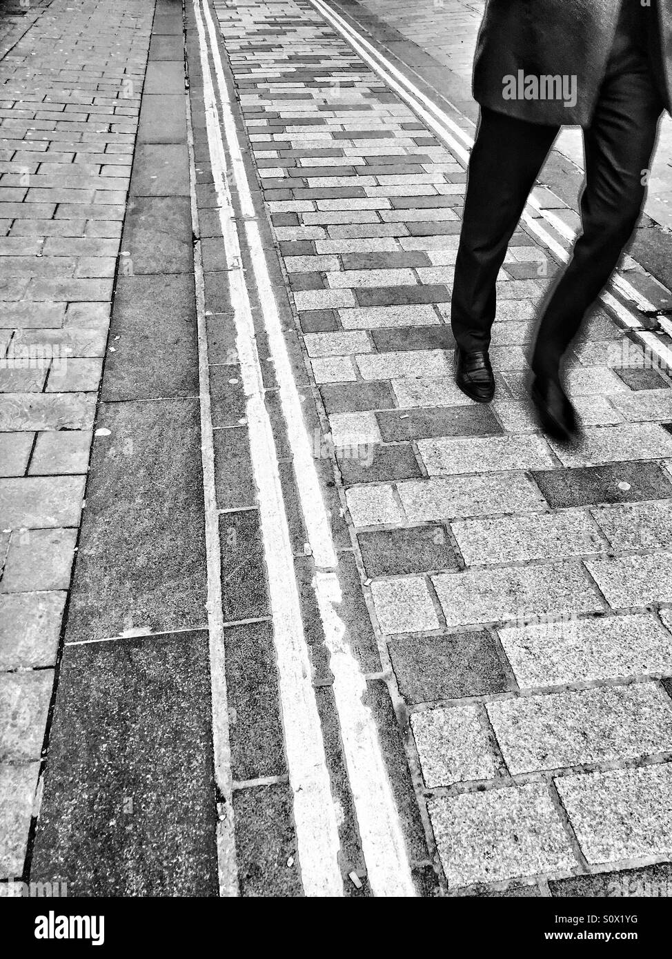 Diagonal lines hi-res stock photography and images - Alamy