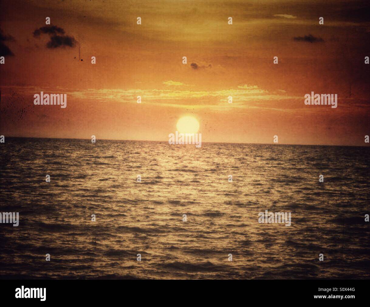 How sun rise hi-res stock photography and images - Alamy