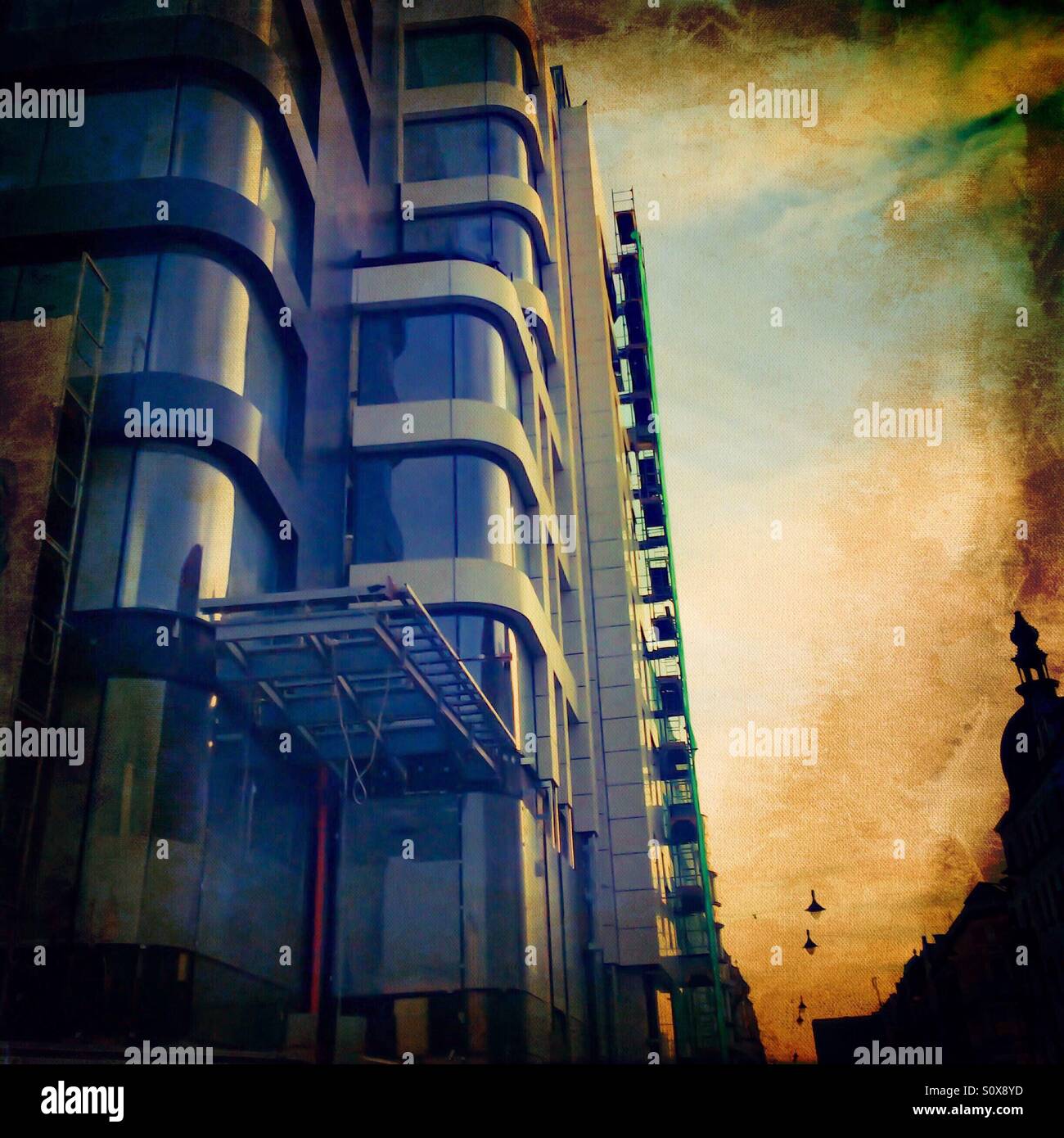 Moderd buildings hi-res stock photography and images - Alamy