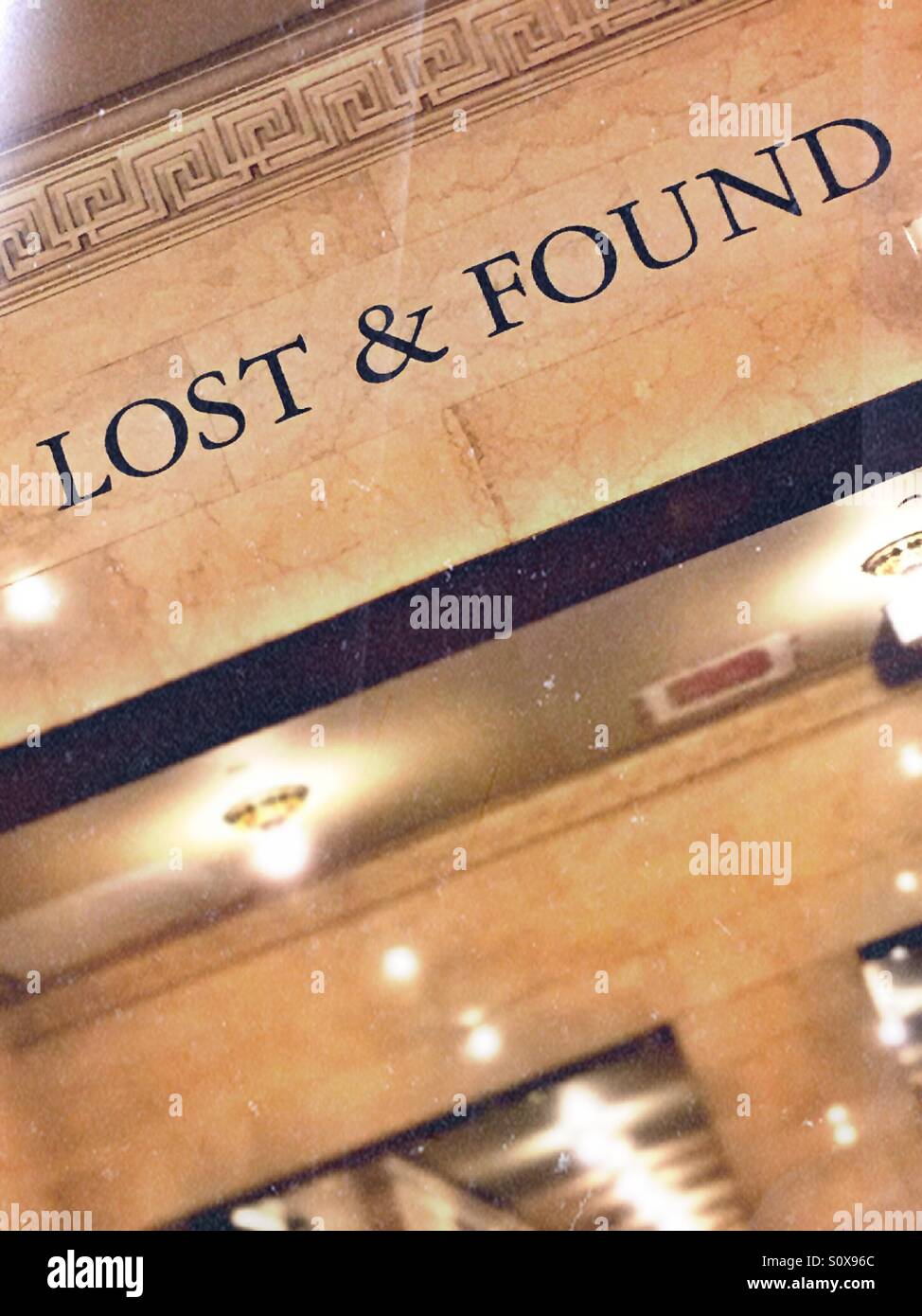 Lost and found sign hi-res stock photography and images - Alamy