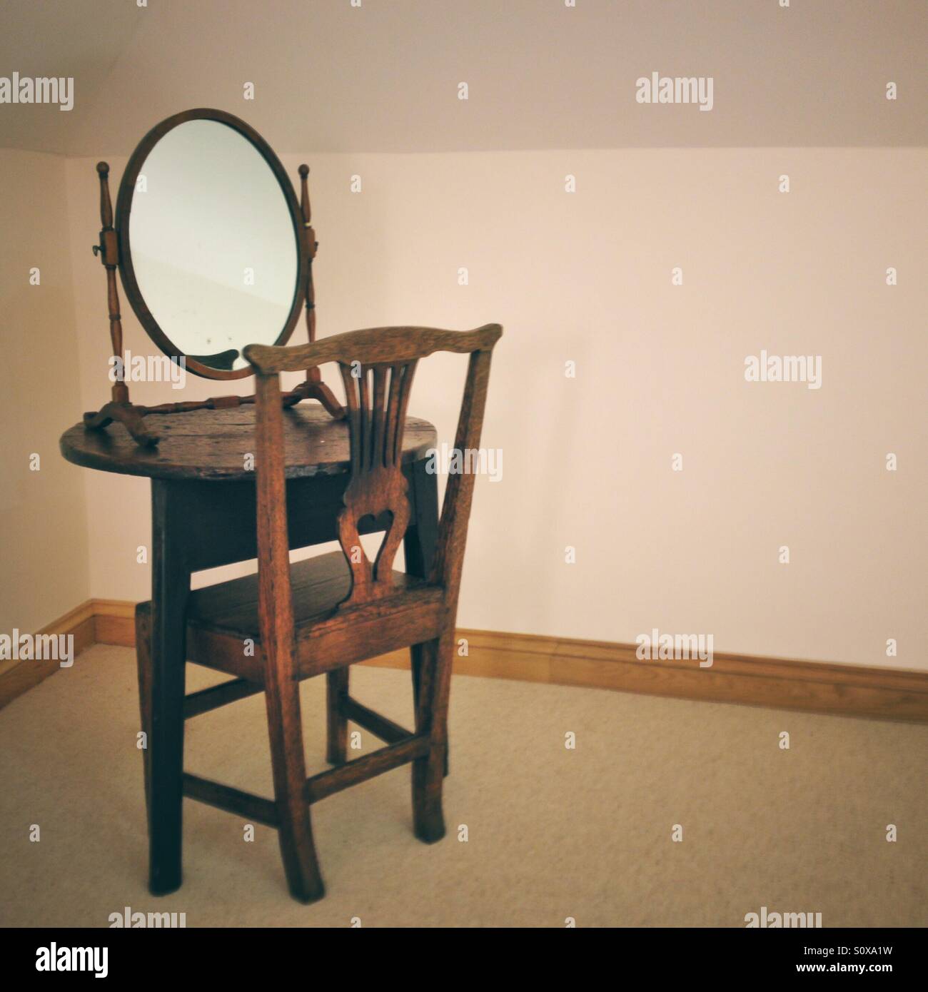 Child's dressing table Stock Photo - Alamy