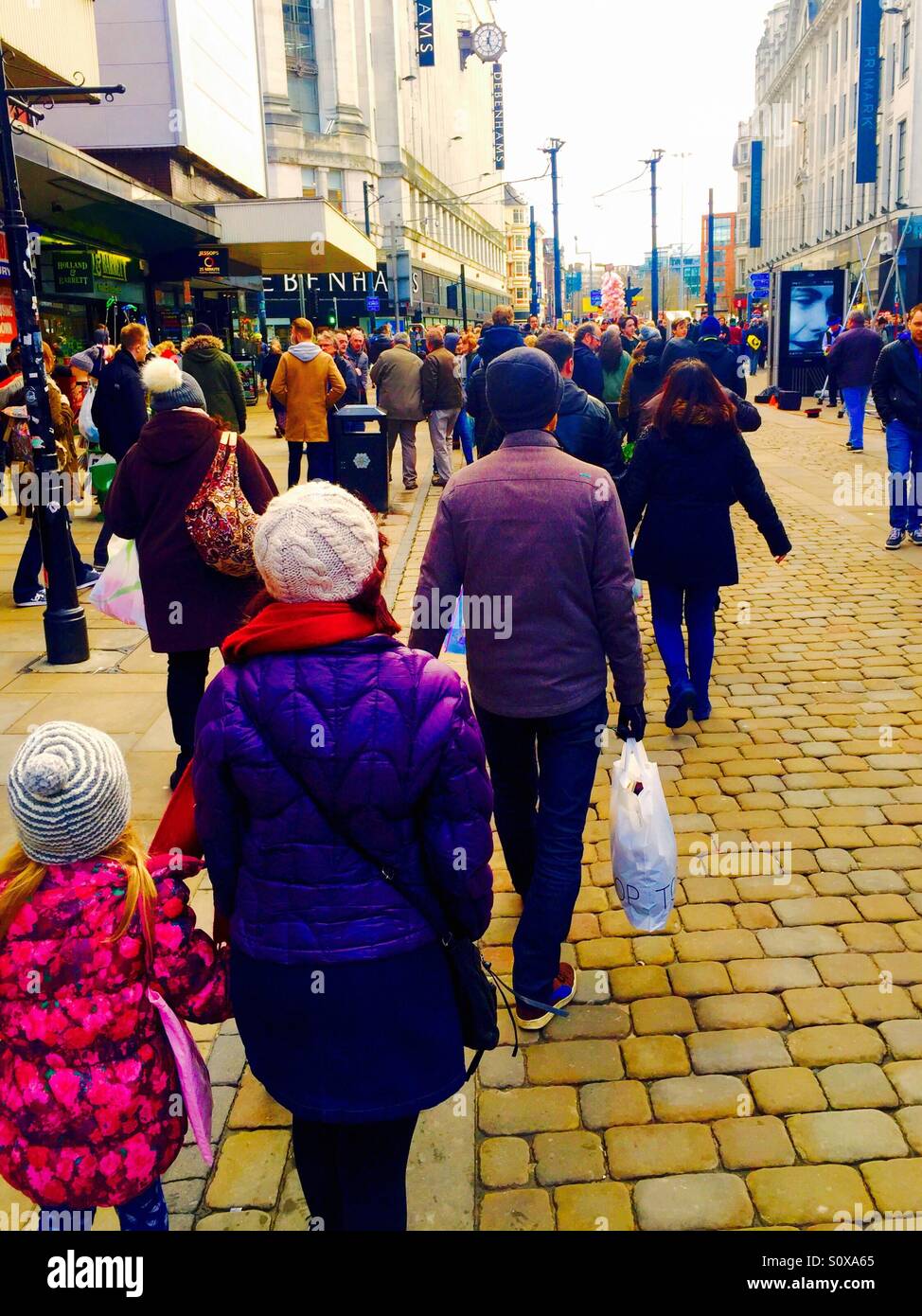 Busy town hi-res stock photography and images - Alamy