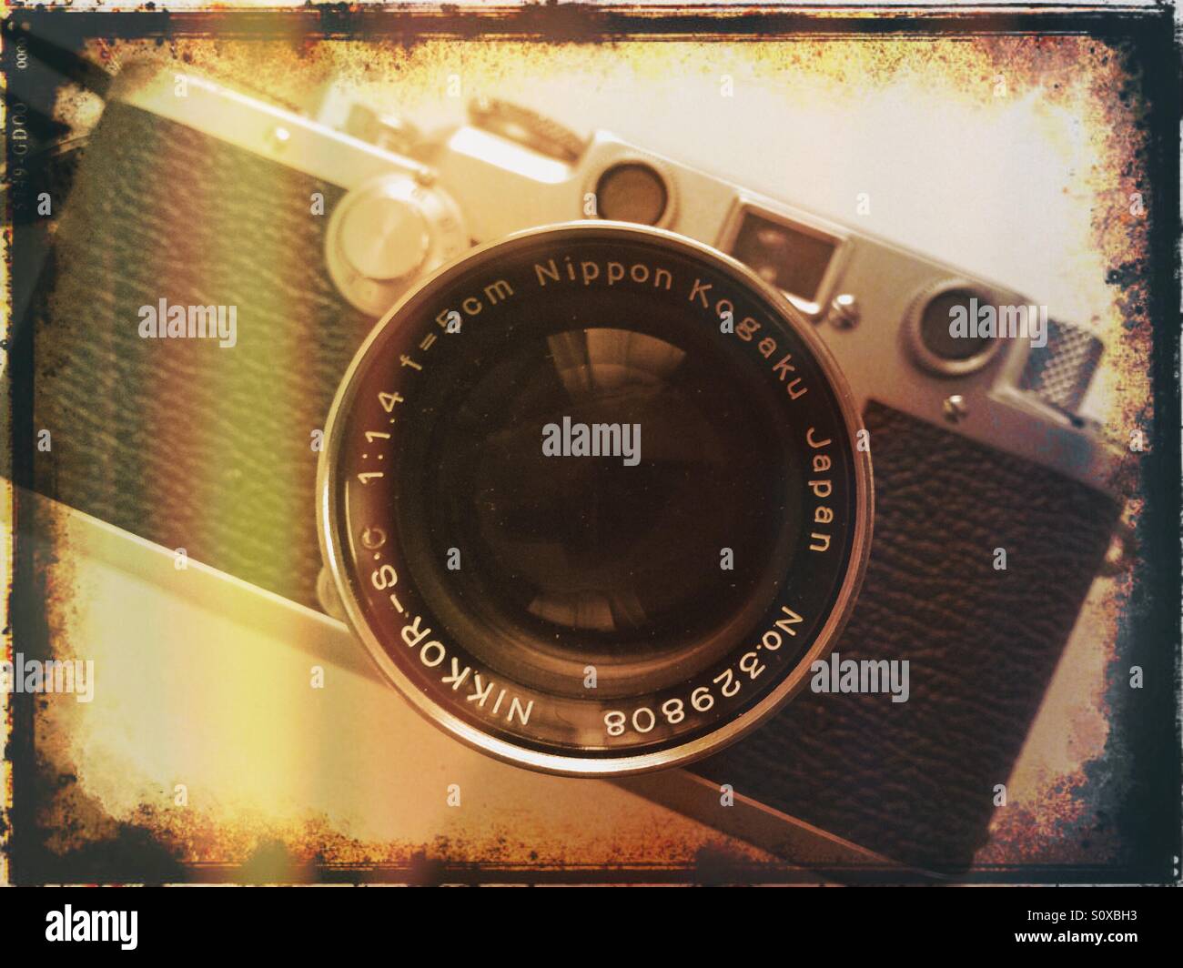 Vintage film camera Stock Photo - Alamy