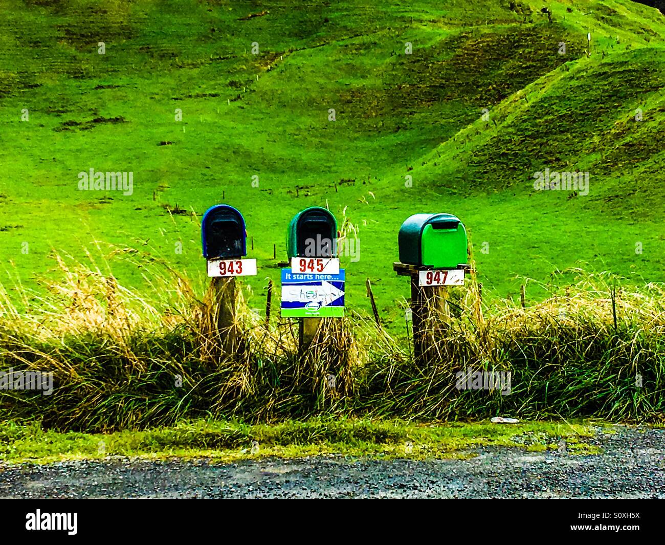 Mailbox along road hi-res stock photography and images - Alamy