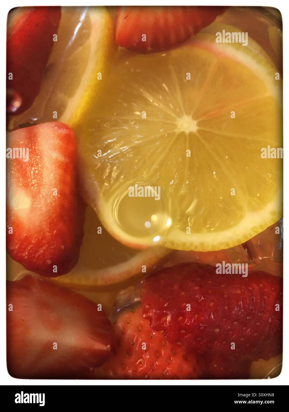 Strawberries and lemons hi-res stock photography and images - Alamy