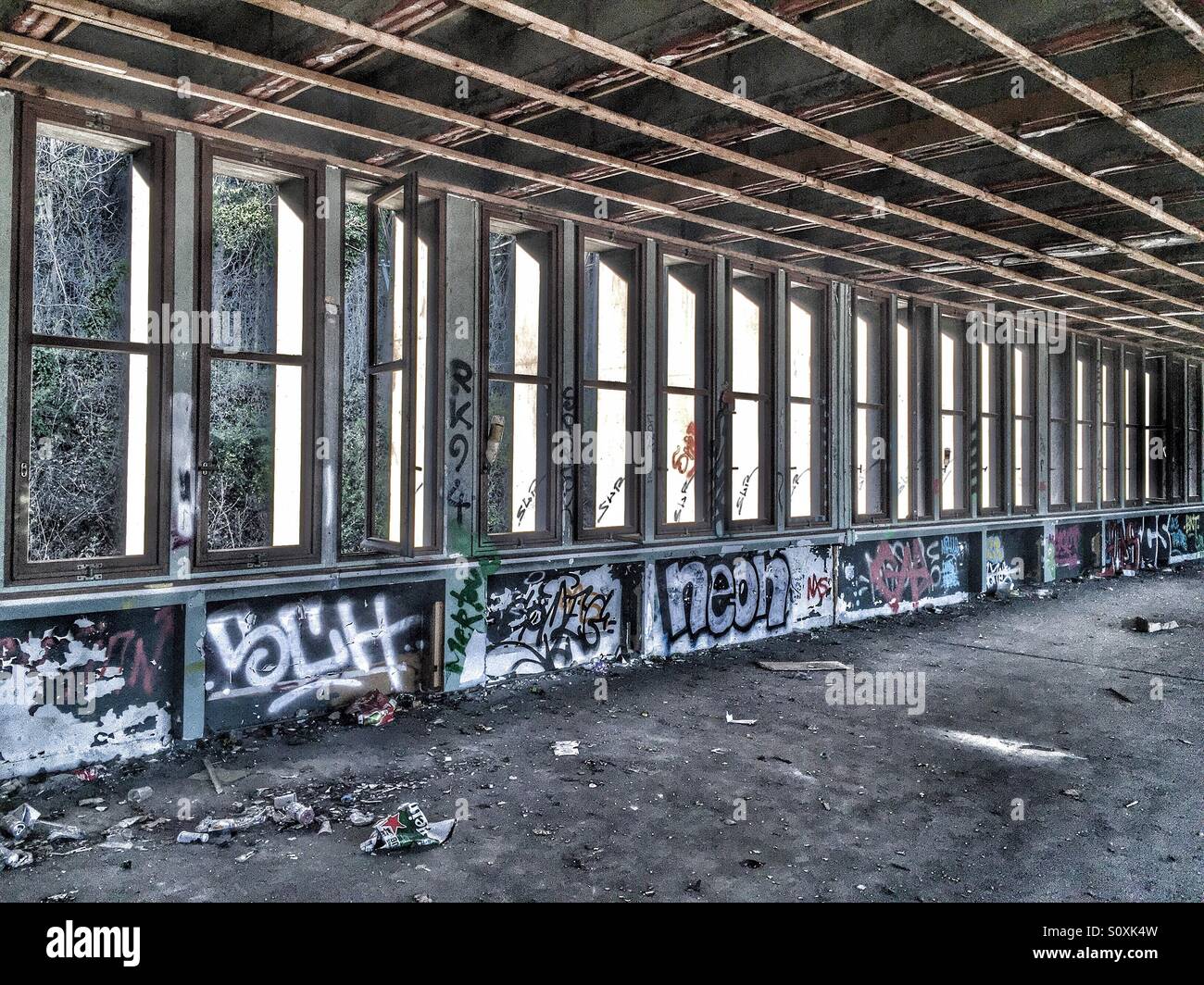 Derelict building graffiti Stock Photo - Alamy