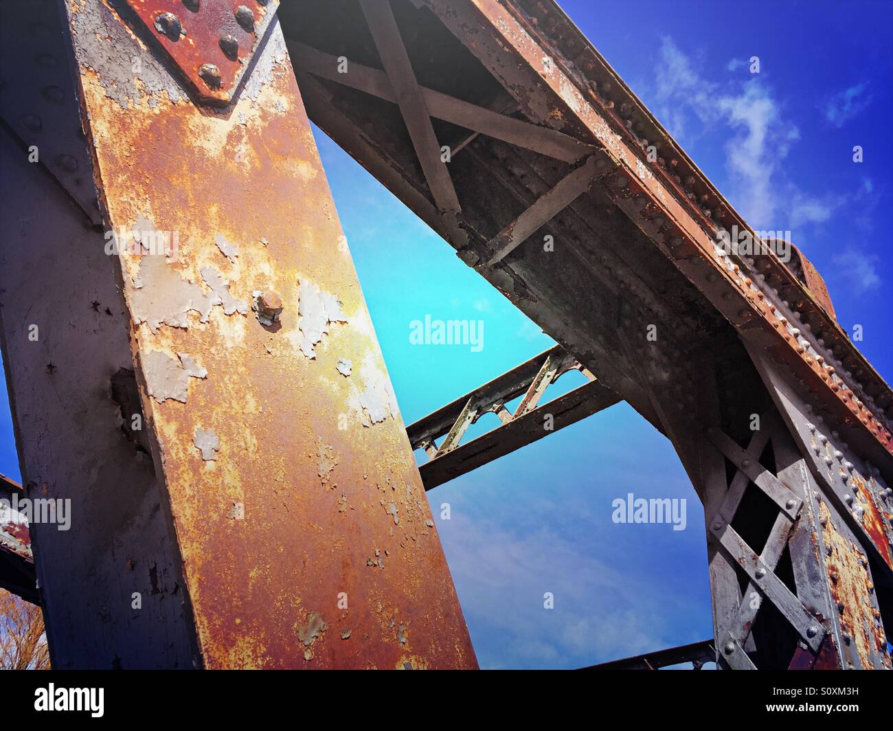 Rusty bridge rivets hi-res stock photography and images - Alamy