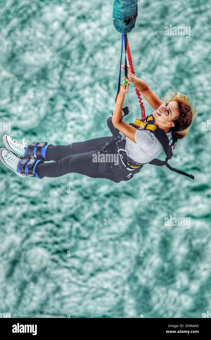 Bungee jumping hi-res stock photography and images - Alamy