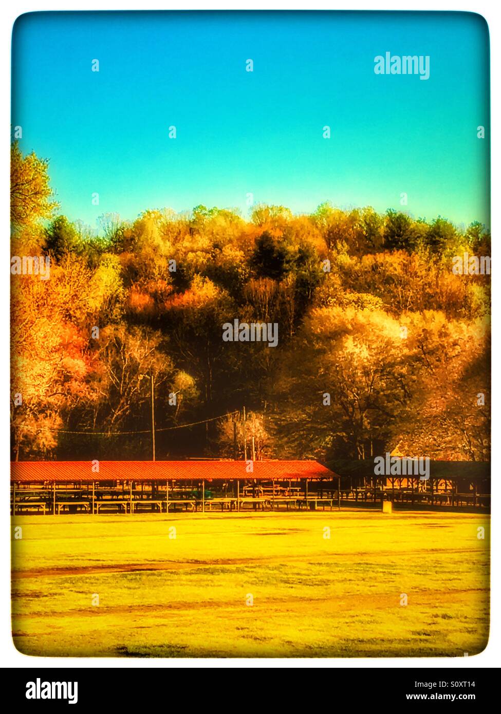 Empty flea market hi-res stock photography and images - Alamy