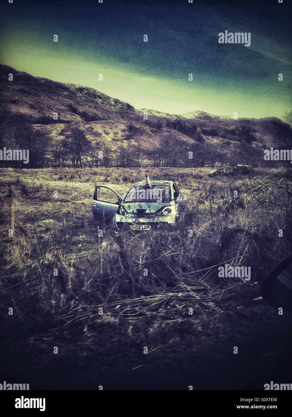 Car wreck landscape hi-res stock photography and images - Alamy