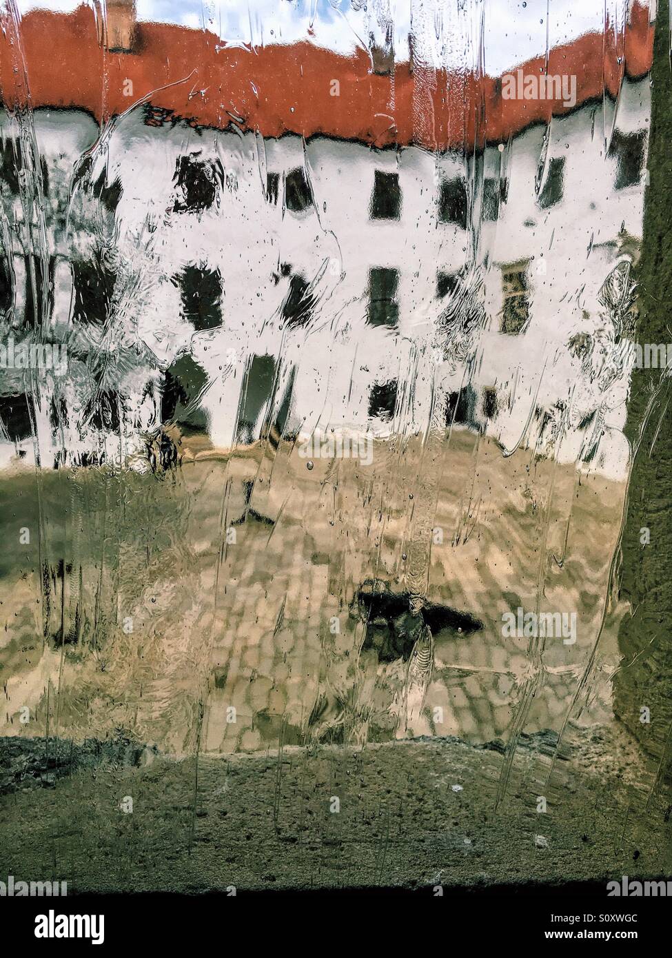 Look Into House Windows Stock Photos & Look Into House Windows Stock ...