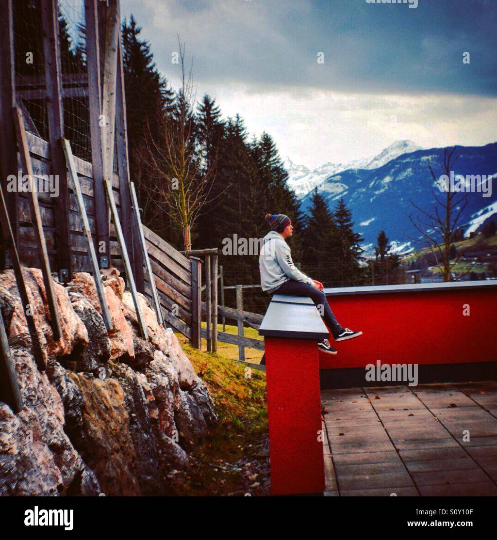 Staring At Mountains High Resolution Stock Photography and Images - Alamy