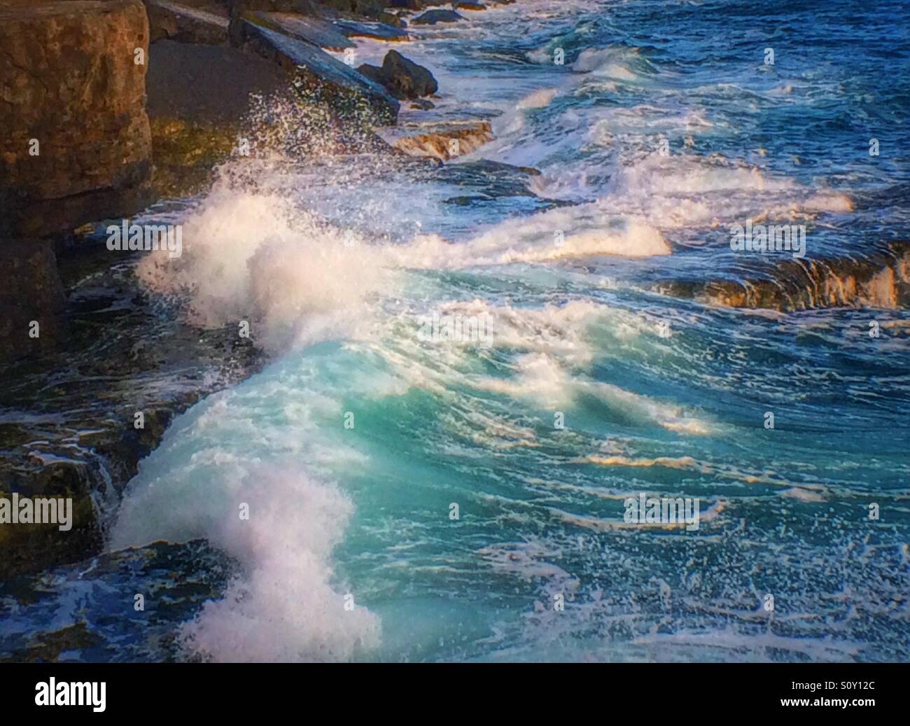 Rolling waves hi-res stock photography and images - Alamy