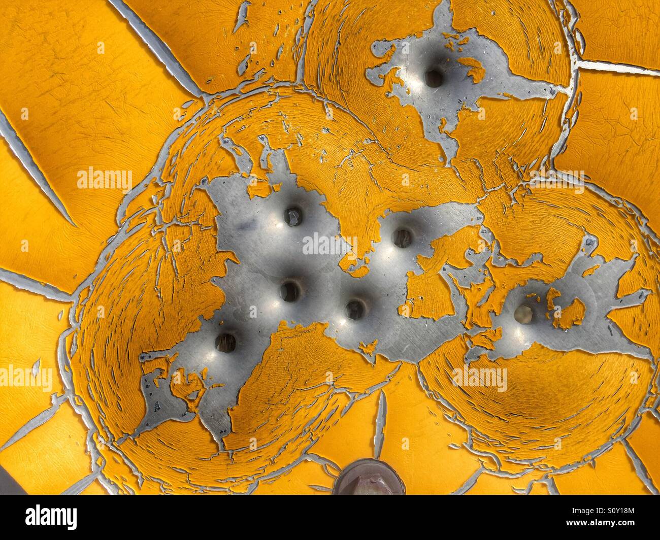 Bullet holes metal hi-res stock photography and images - Alamy