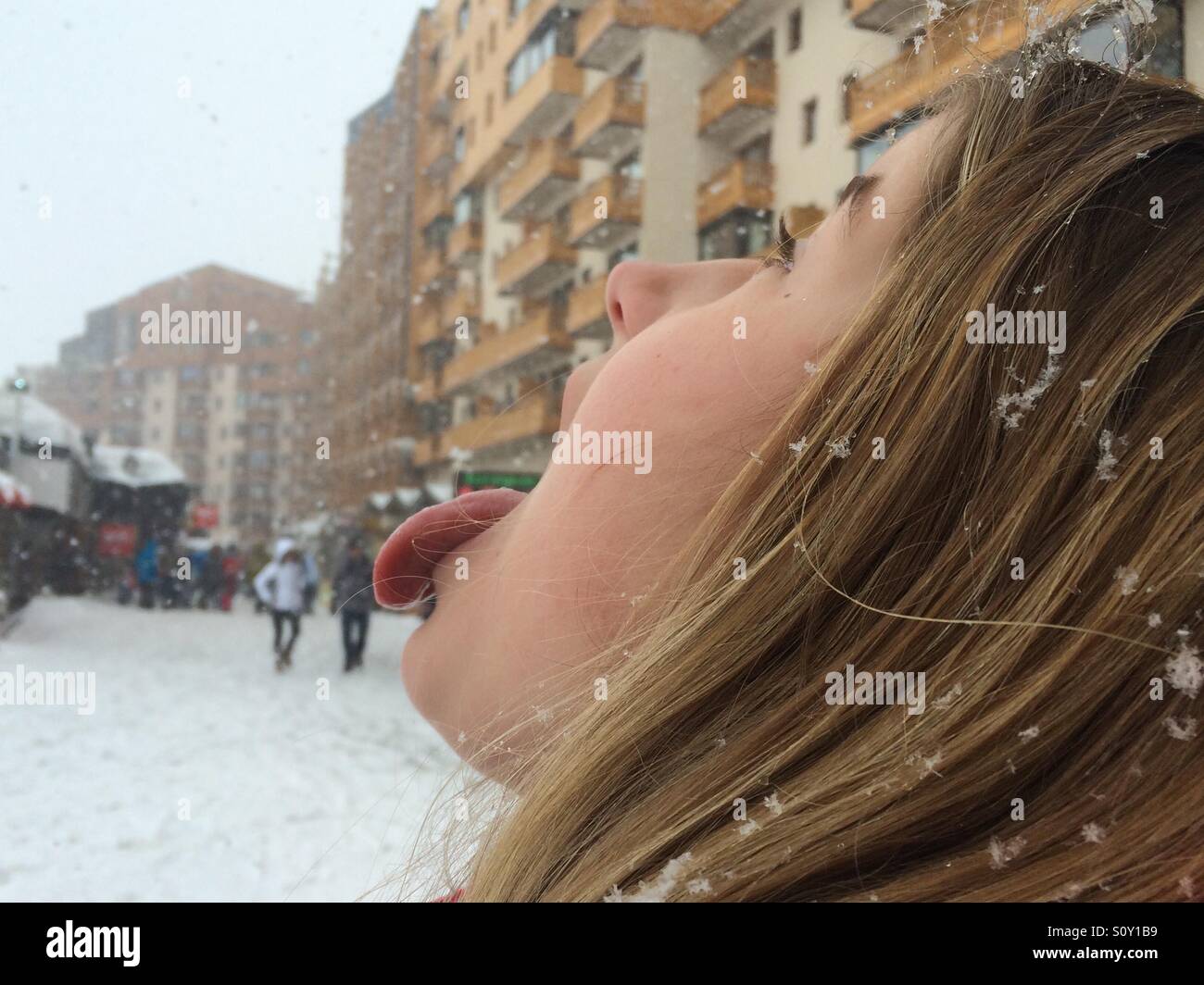 Catching snowflakes hi-res stock photography and images - Alamy