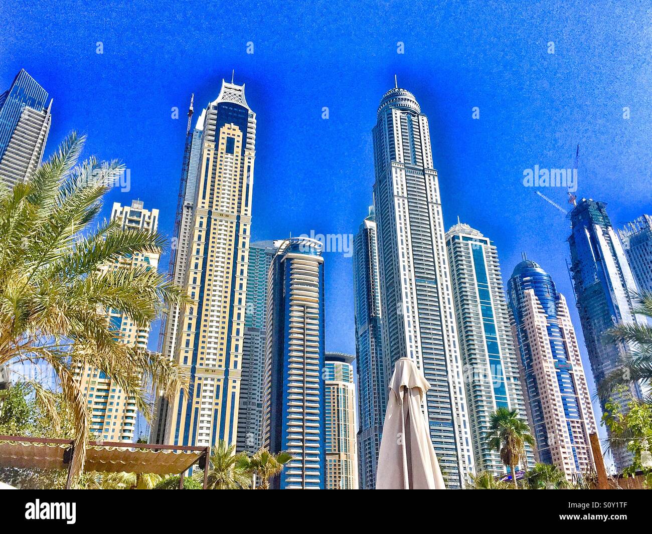 The palm jumeirah beach hi-res stock photography and images - Alamy