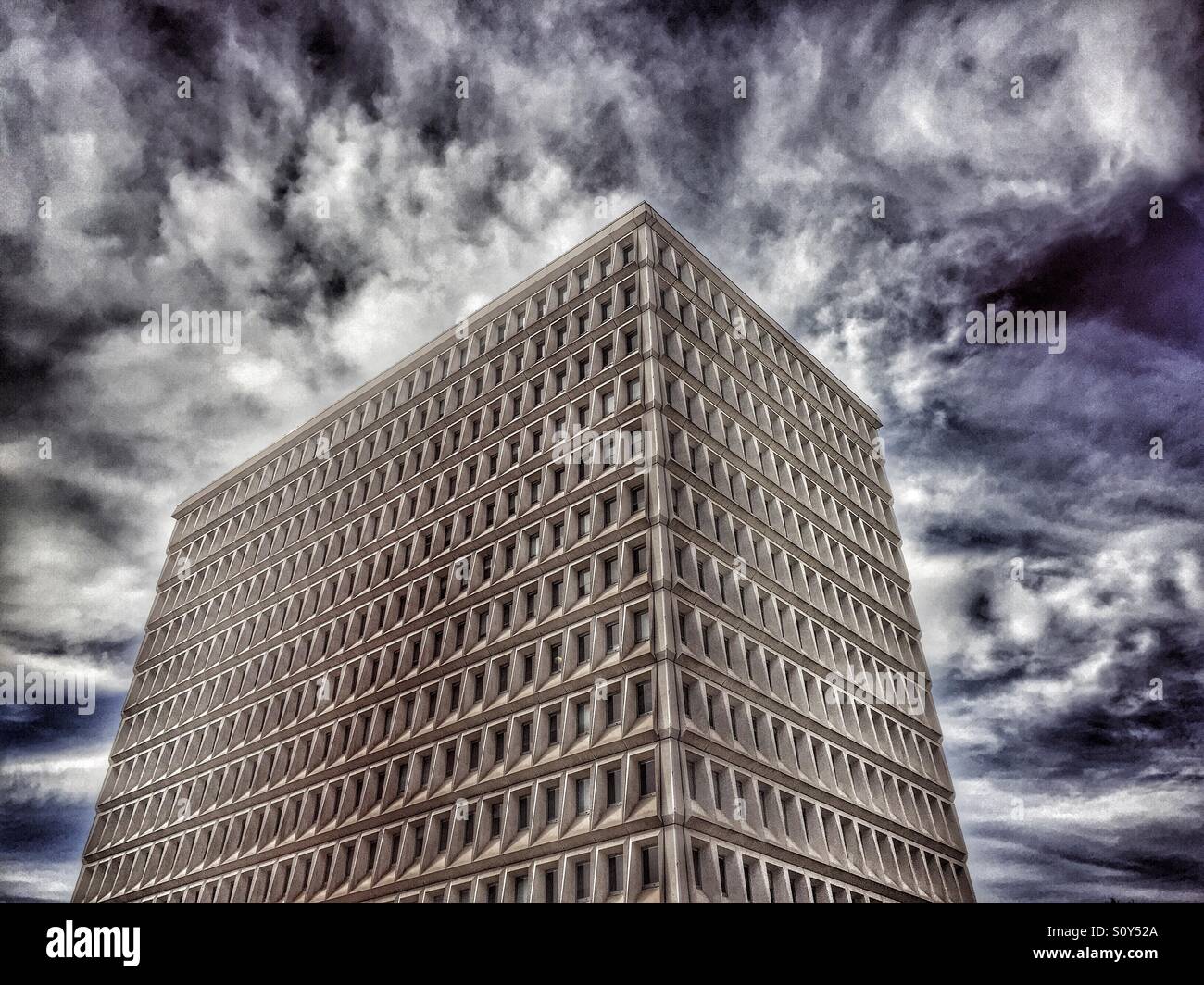 Skyscraper office building Stock Photo - Alamy