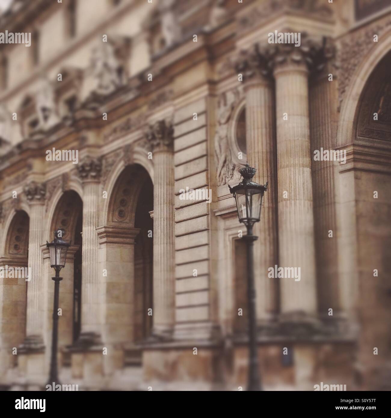 Louvre art gallery museum hi-res stock photography and images - Alamy