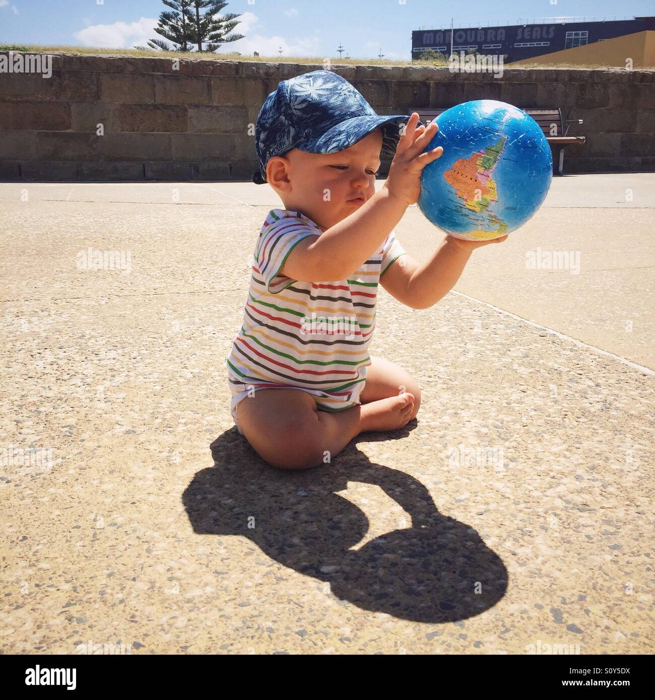 Kids playing ball hi-res stock photography and images - Alamy
