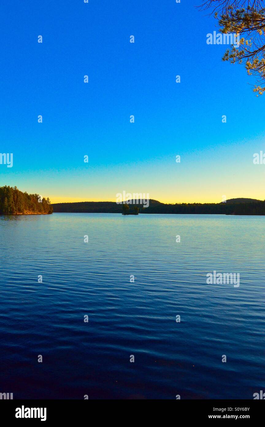 Ripple lake hi-res stock photography and images - Alamy