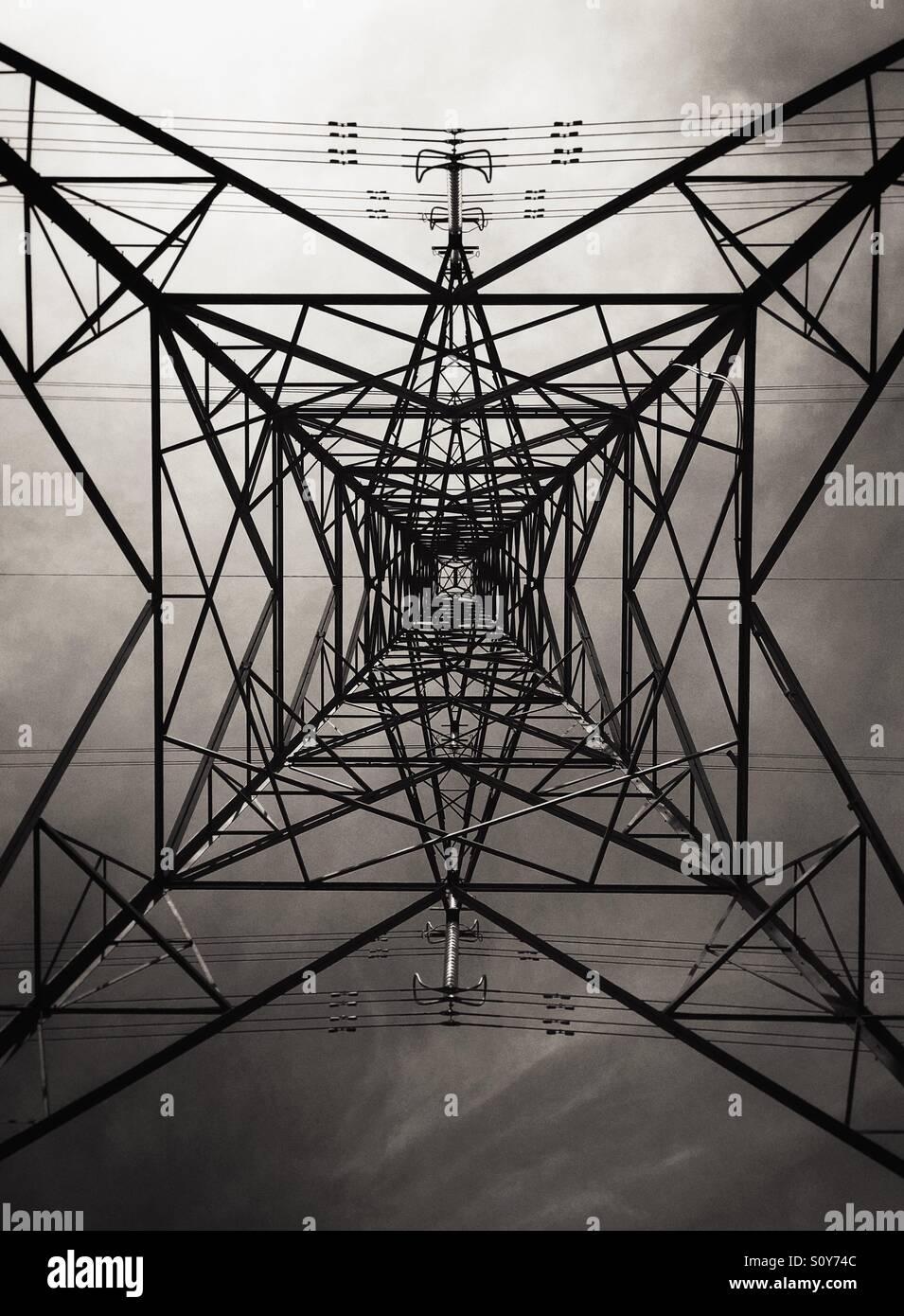 Metal frame pylon hi-res stock photography and images - Alamy