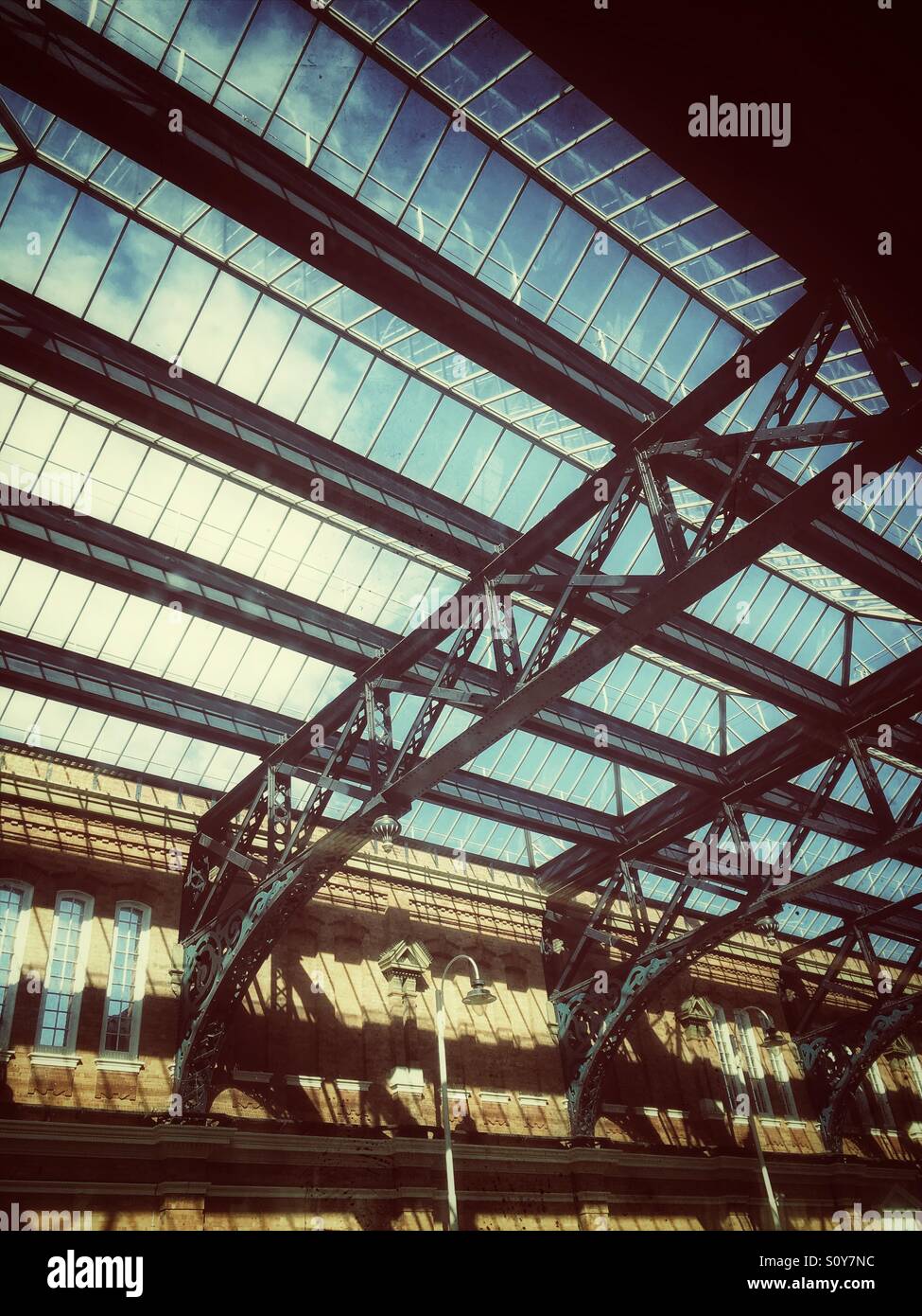 Glass roof of Victorian railway station Stock Photo - Alamy
