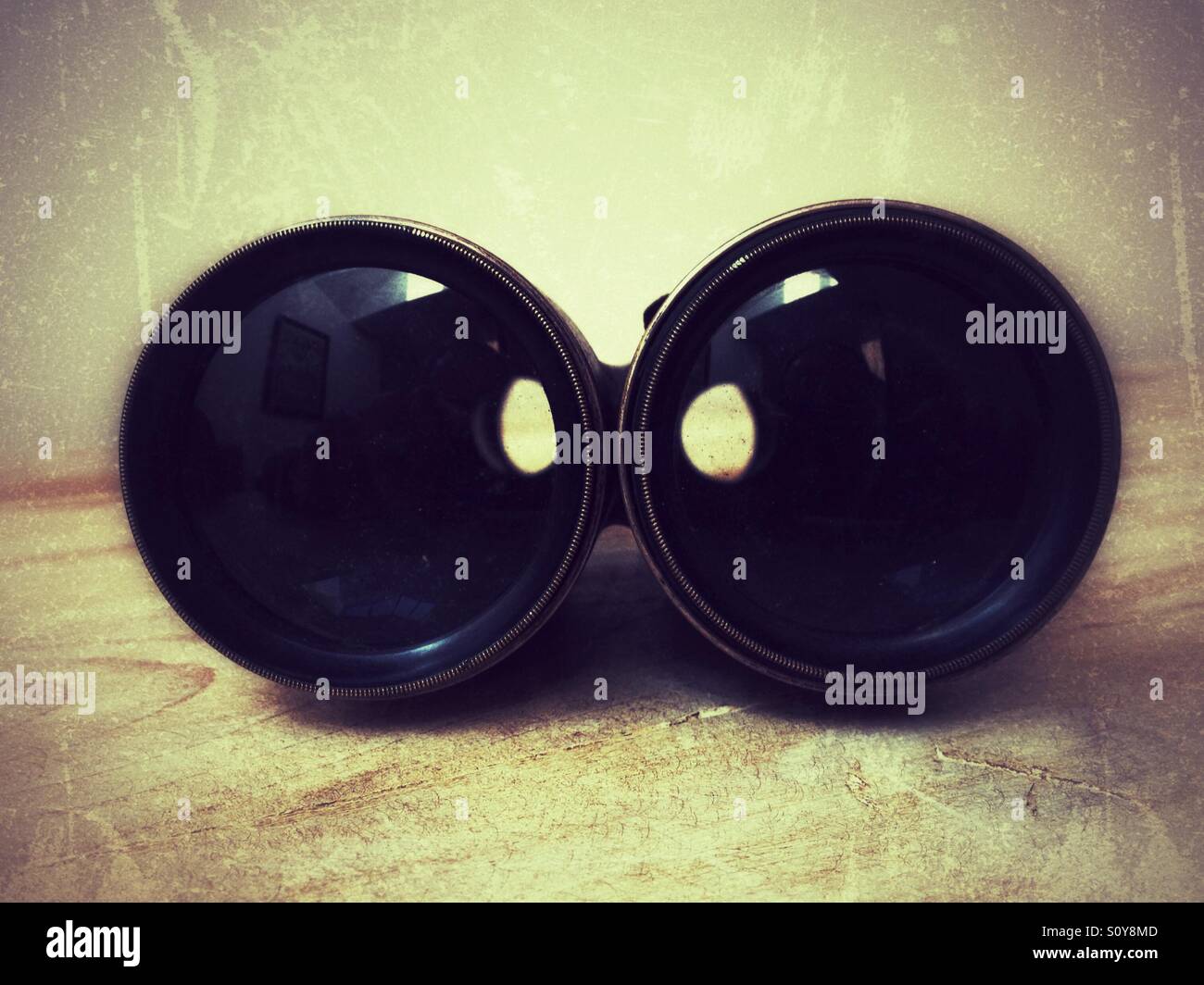 Old fashioned lenses hi-res stock photography and images - Alamy